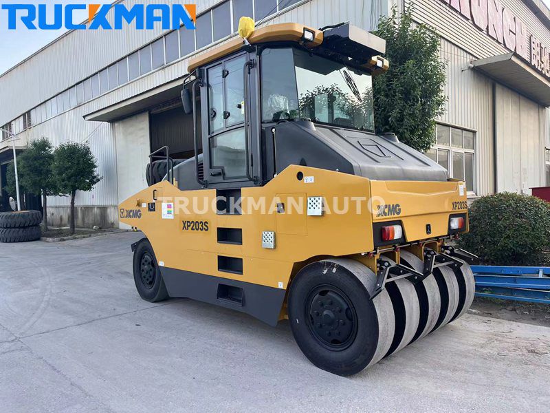 XCMG XP203S 20 Tons Pneumatic Tire Road Roller For Road Compaction