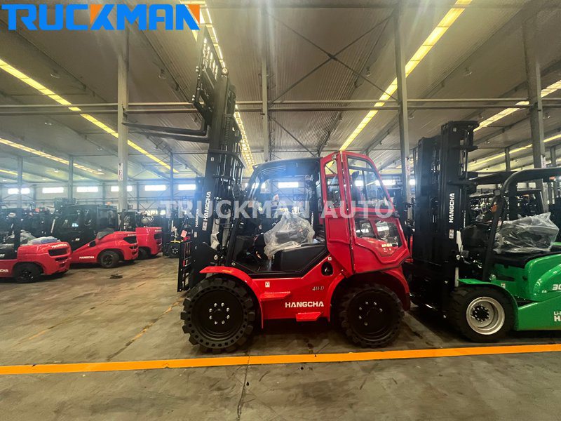 HANGCHA 4 Tons 4X4 Forklift Truck With Anti-skid Tires